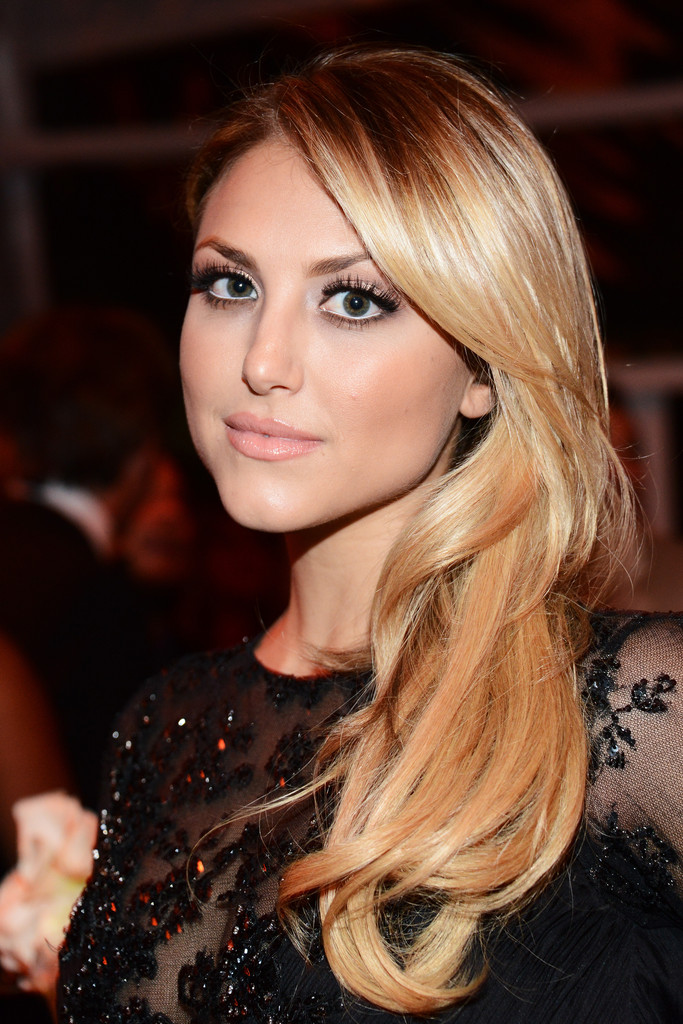 Picture of Cassie Scerbo