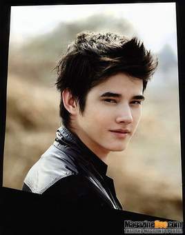Picture of Mario Maurer