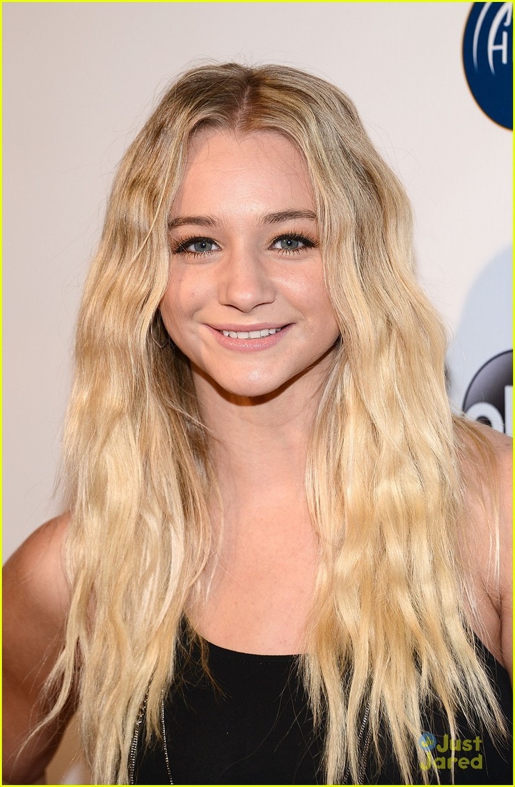 Picture of Mollee Gray