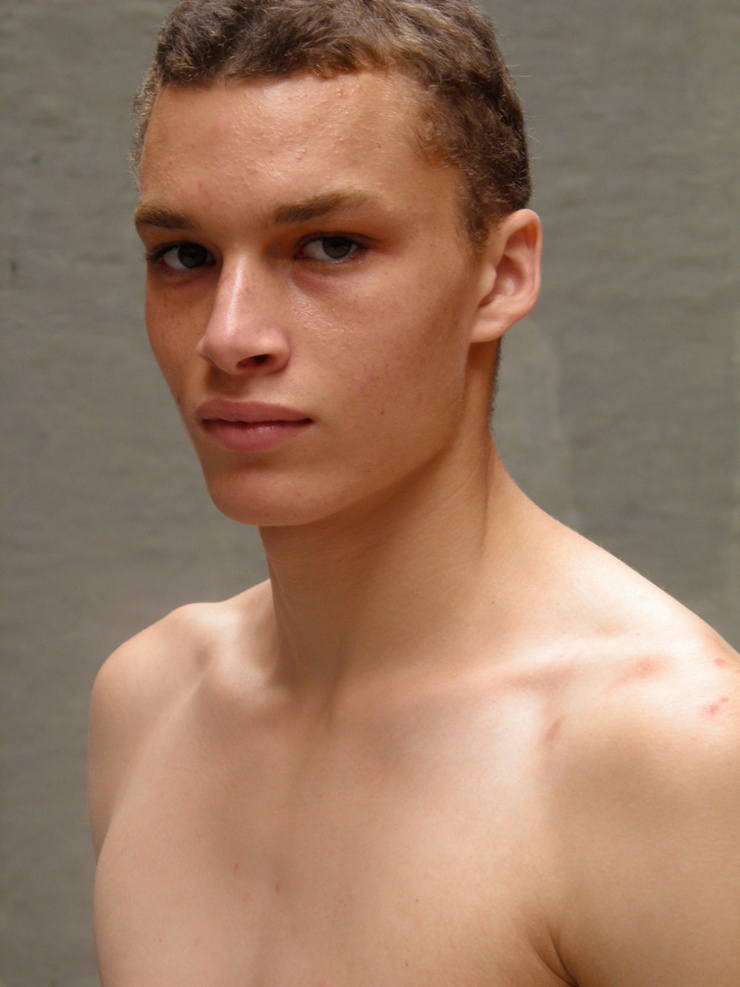 Picture of Louis Mayhew