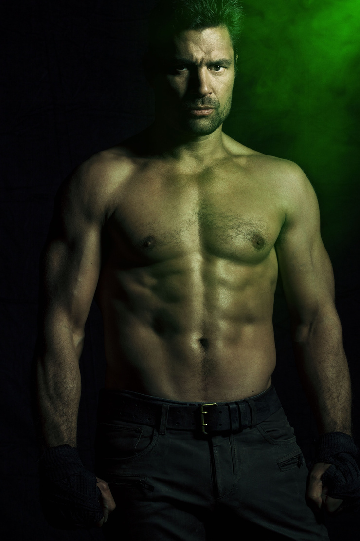 Manu Bennett image
