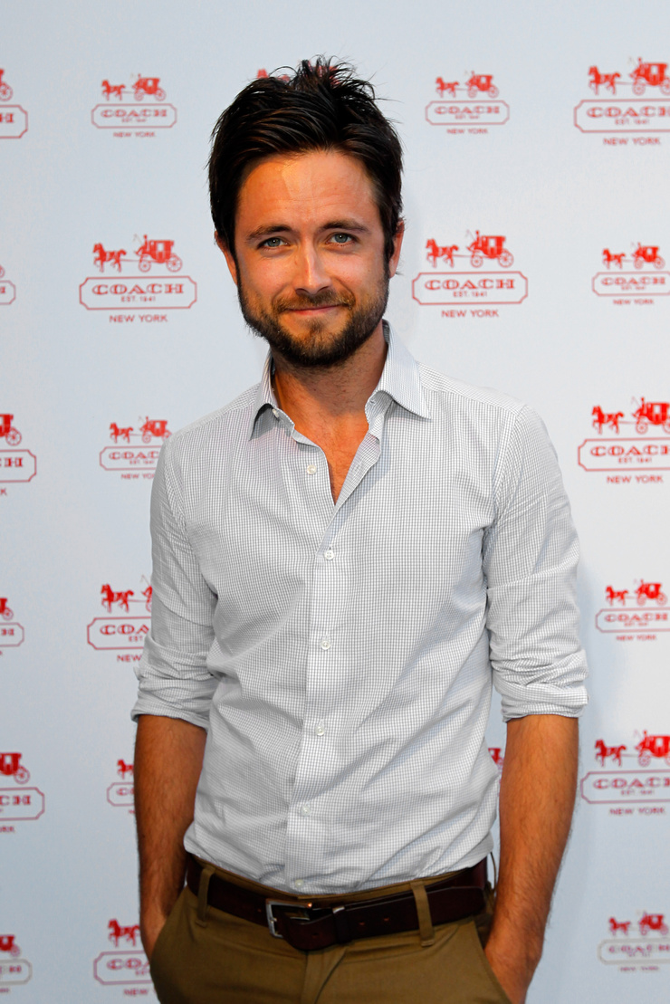 Picture of Justin Chatwin