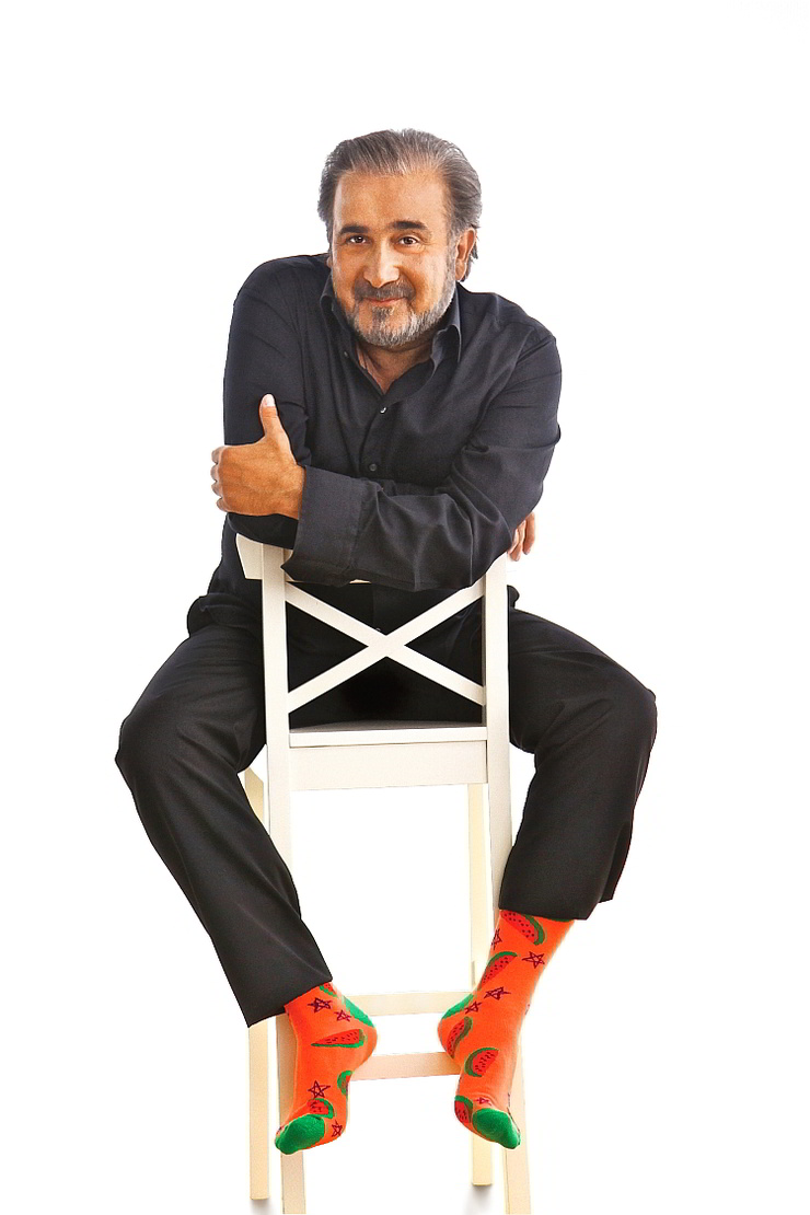 Picture of Lakis Lazopoulos