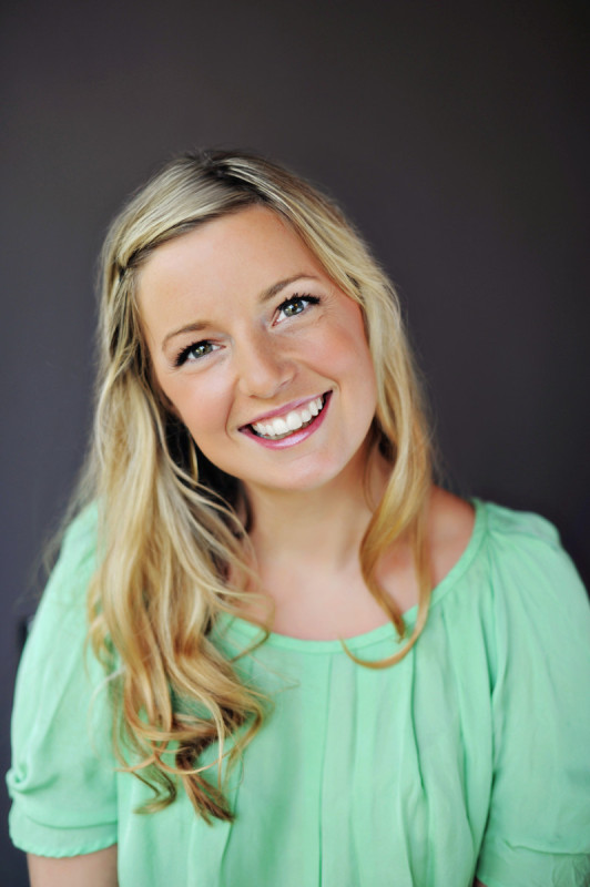 Picture of Damaris Phillips