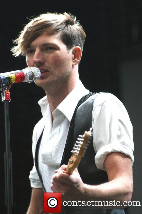 Picture of Dan Gillespie Sells