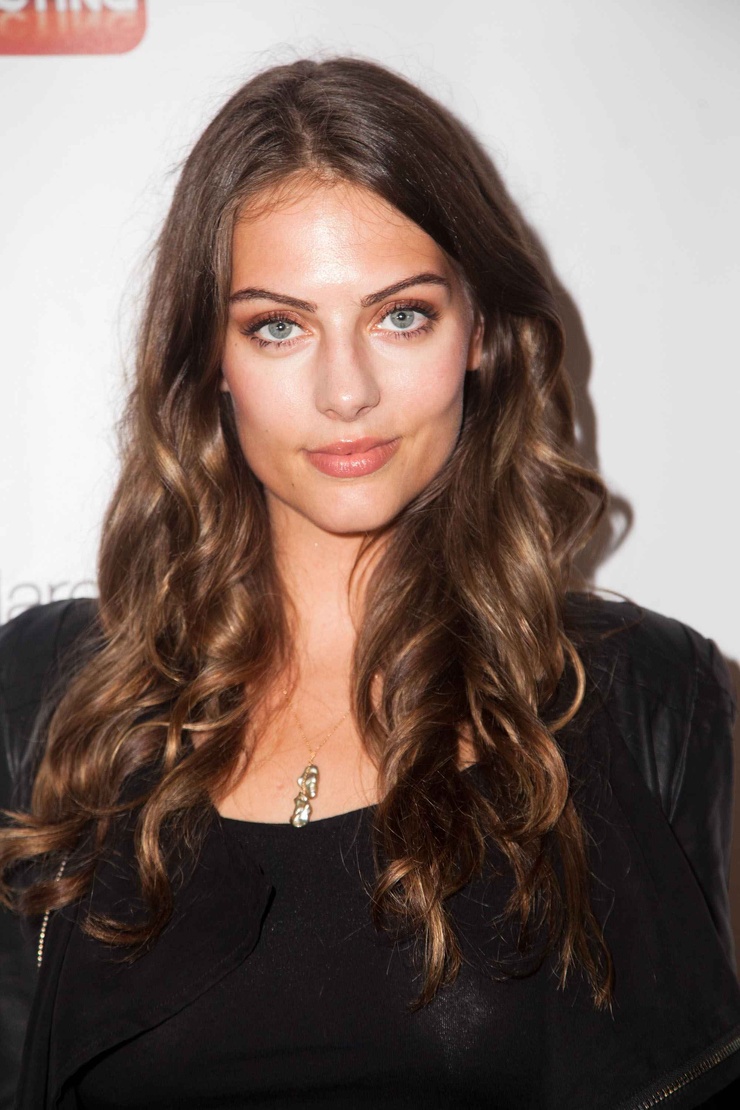 Picture of Julia Voth