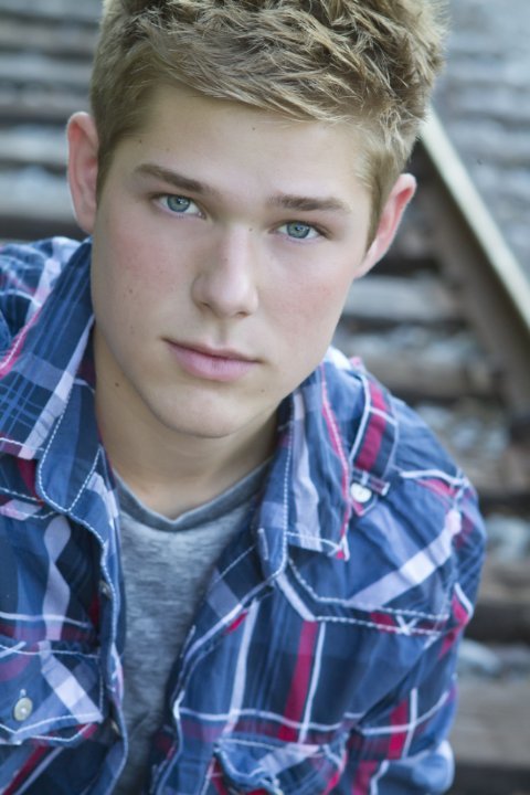 Picture of Mason Dye