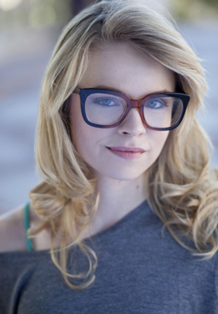 Picture of Nora Sakal