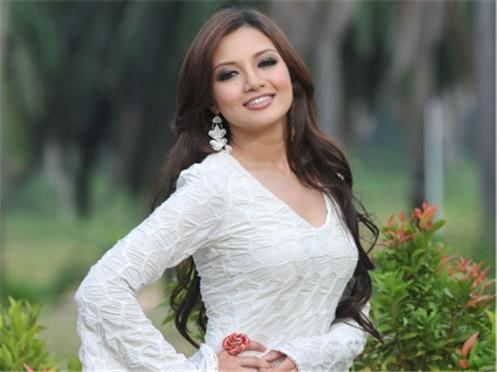 Picture of Neelofa