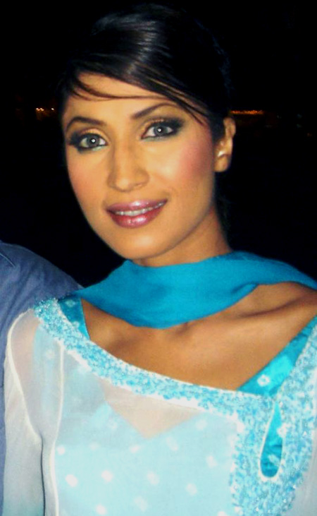 Picture of Vaneeza Ahmed