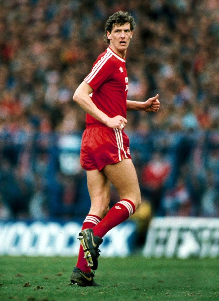 Gary Gillespie picture