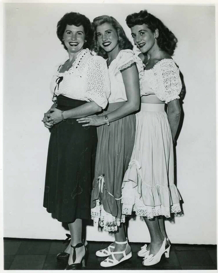 The Andrews Sisters image