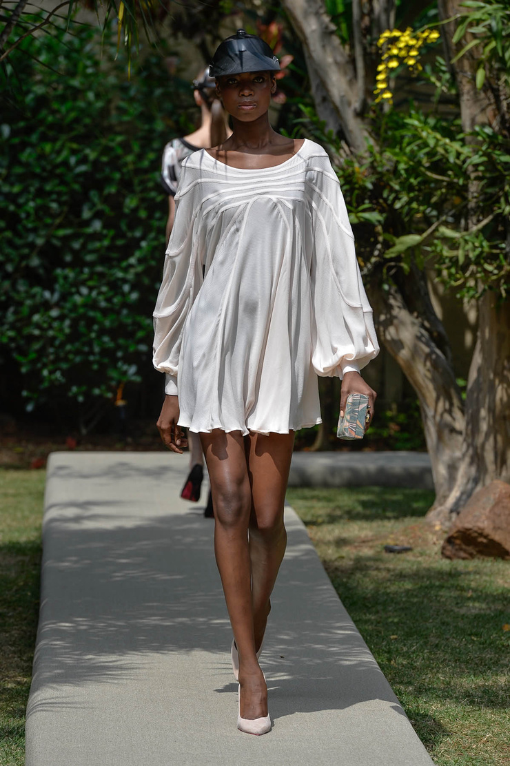 Maria Borges image