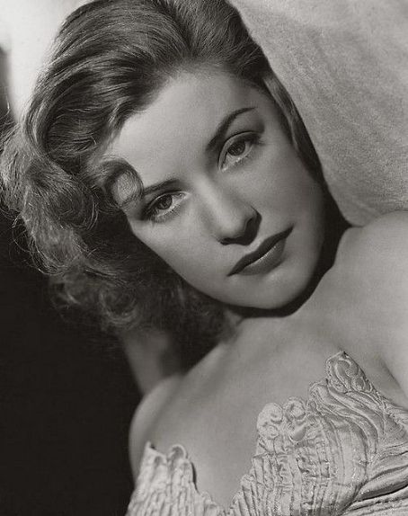 Kaaren Verne picture