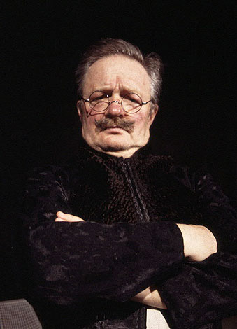 Image of Damian Damiecki