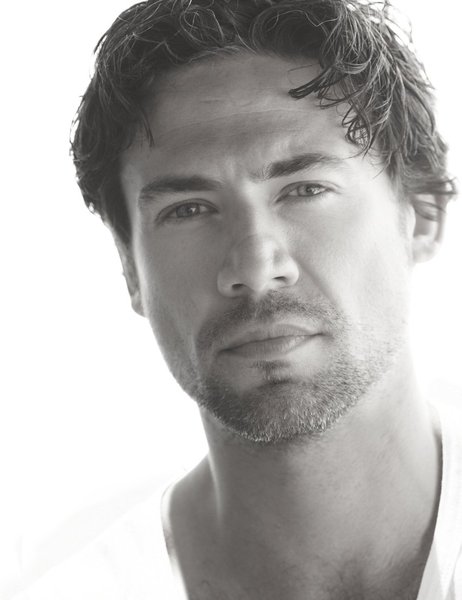 Picture of Adam Rayner