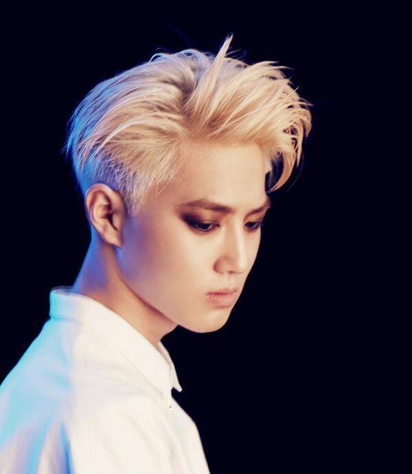 Suho (Exo K) image