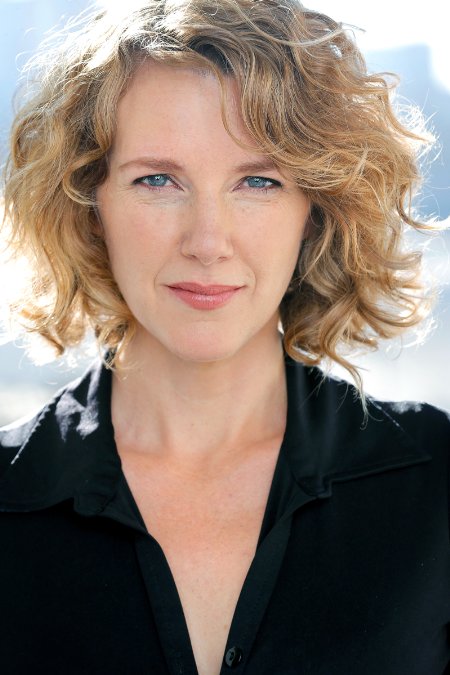 Picture of Elise Robertson