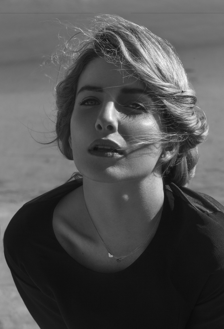 Picture of Annabelle Wallis