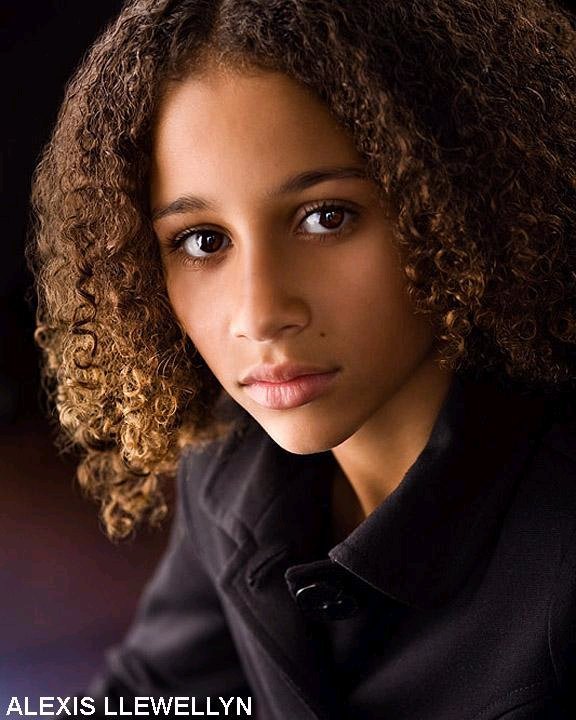 Picture of Alexis Llewellyn