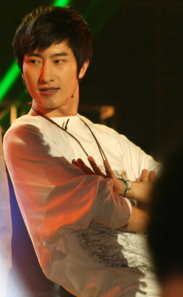 Picture of Zhou Mi