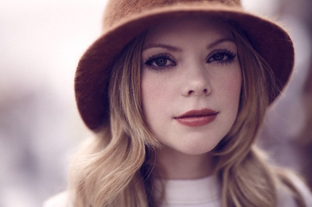 Picture of Dreama Walker