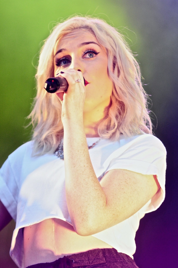 Picture of Perrie Edwards