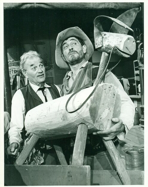 Milburn Stone, Ken Curtis