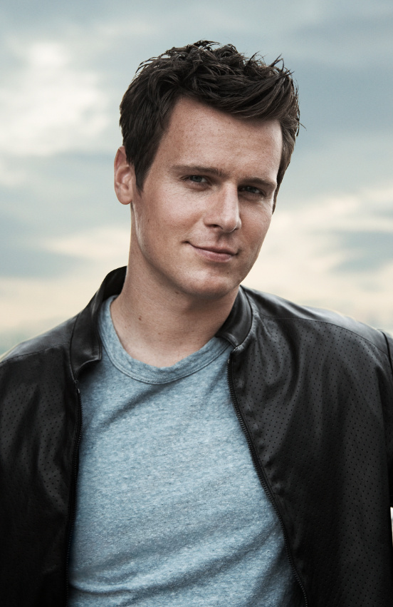 Jonathan Groff image