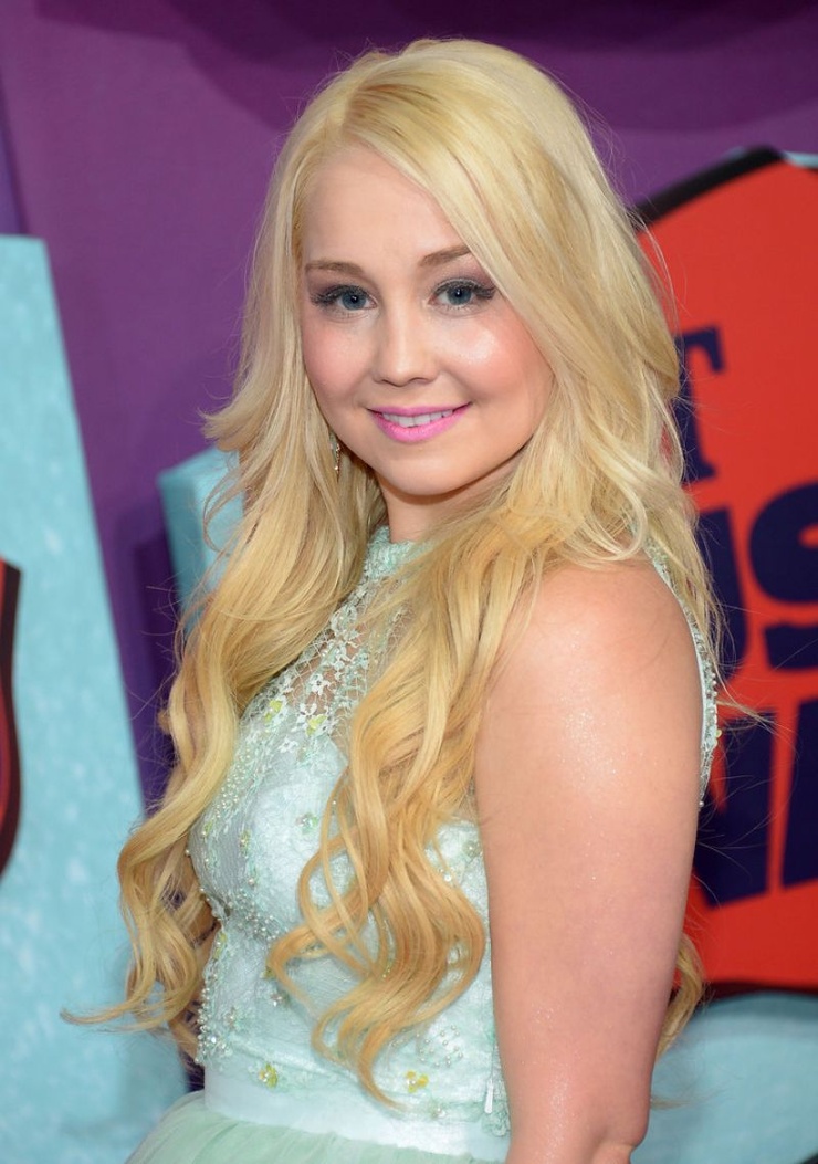 Picture of RaeLynn