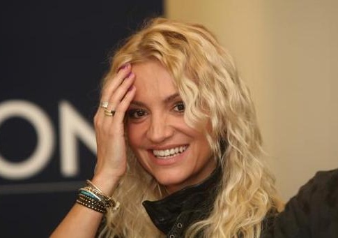 Picture of Dara Rolins