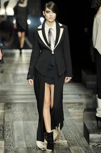 Caroline Bader image