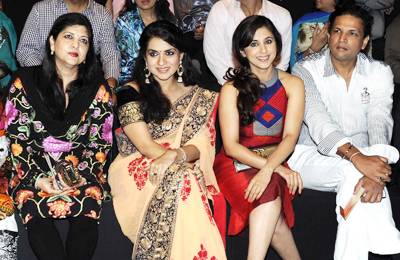 Sharmila Raj Thackeray L With Urmila Matondkar Dur