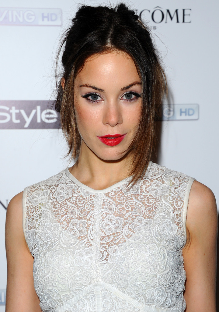 Picture of Roxanne McKee