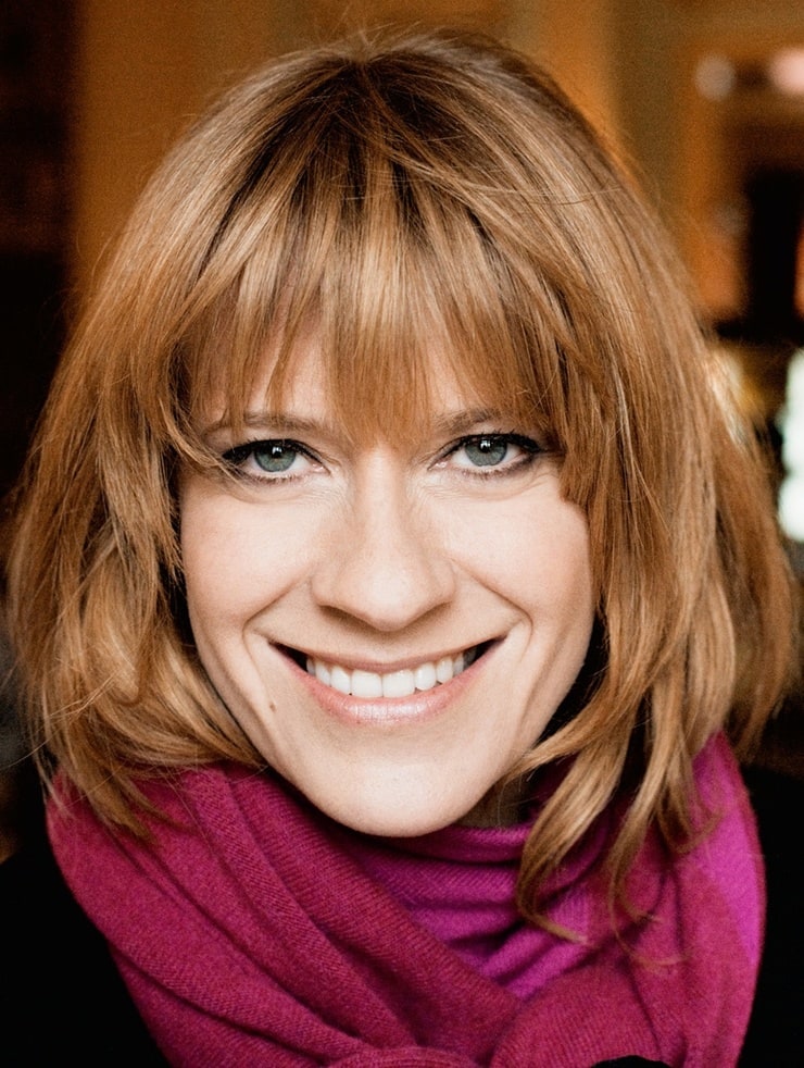 Picture of Caroline Peters