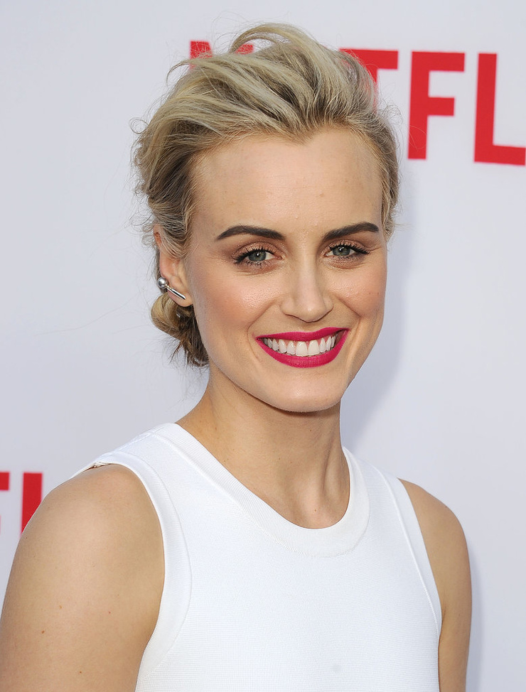 Picture of Taylor Schilling