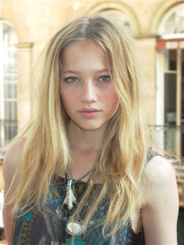 Picture of Zippora Seven