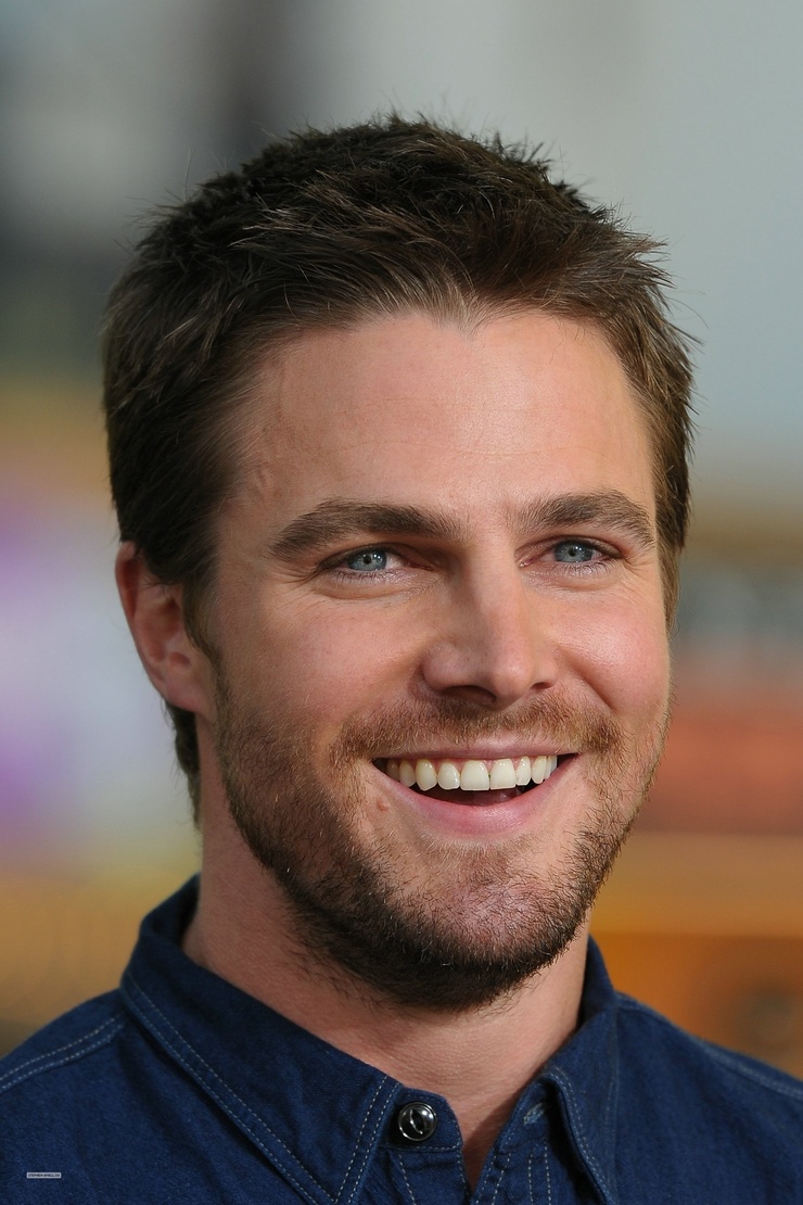 Image of Stephen Amell