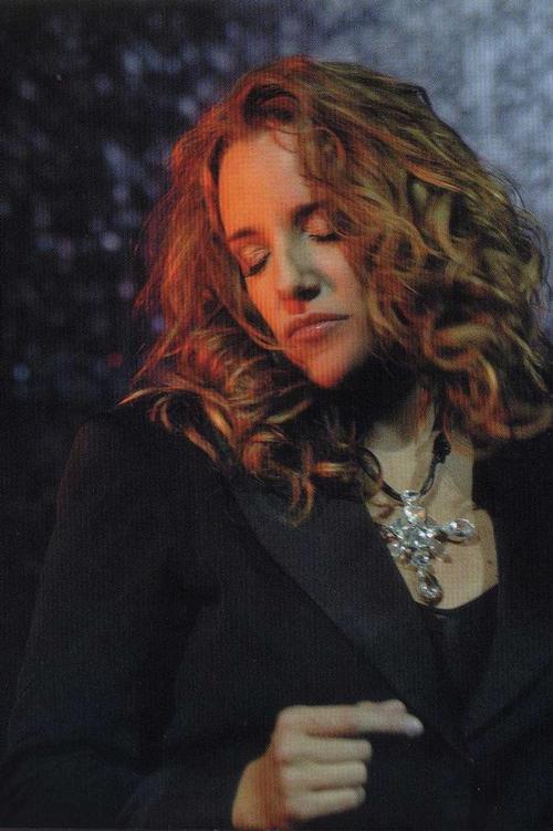 Image of Ana Carolina