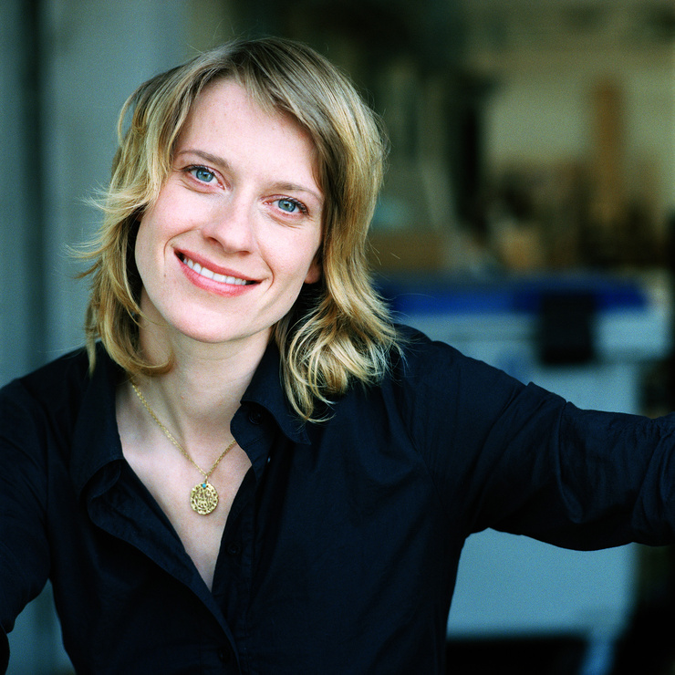 Picture of Caroline Peters