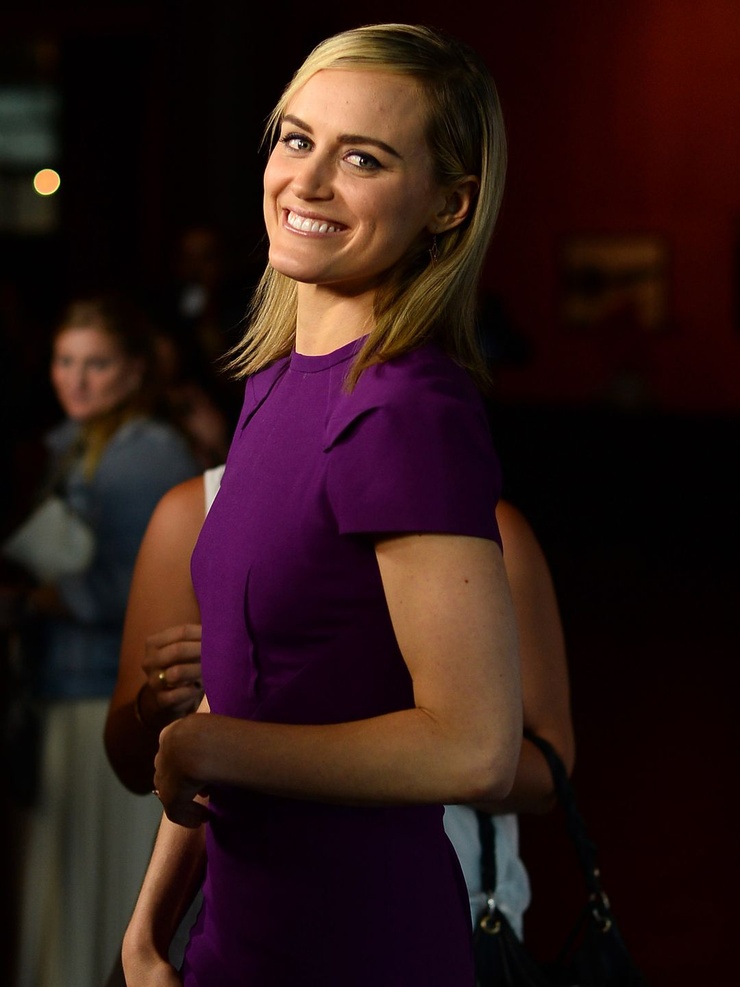 Picture of Taylor Schilling