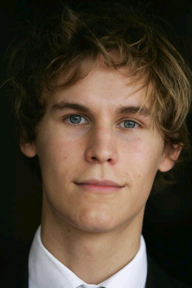 Rhys Wakefield image