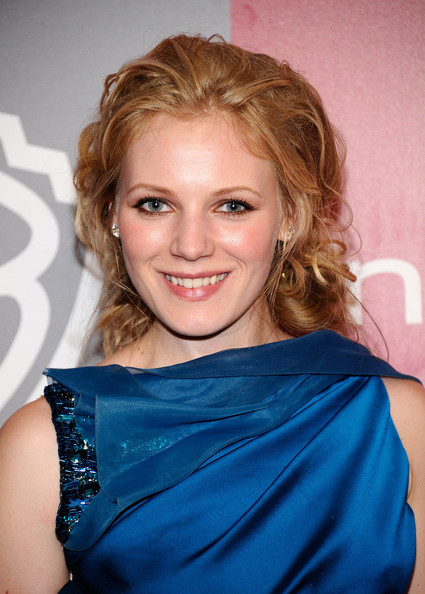 Emma Bell picture