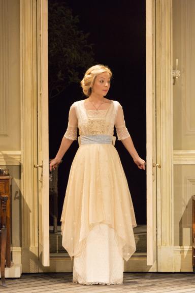 Image of Fiona Button