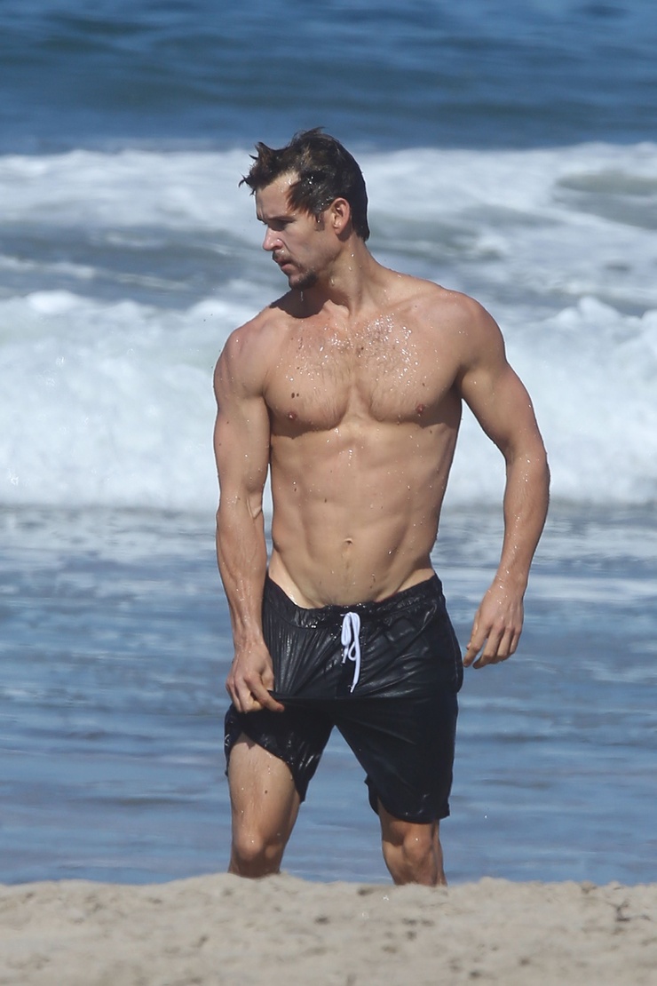 Picture of Ryan Kwanten