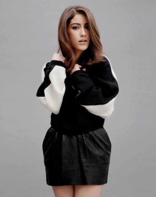 Picture of Hazal Kaya