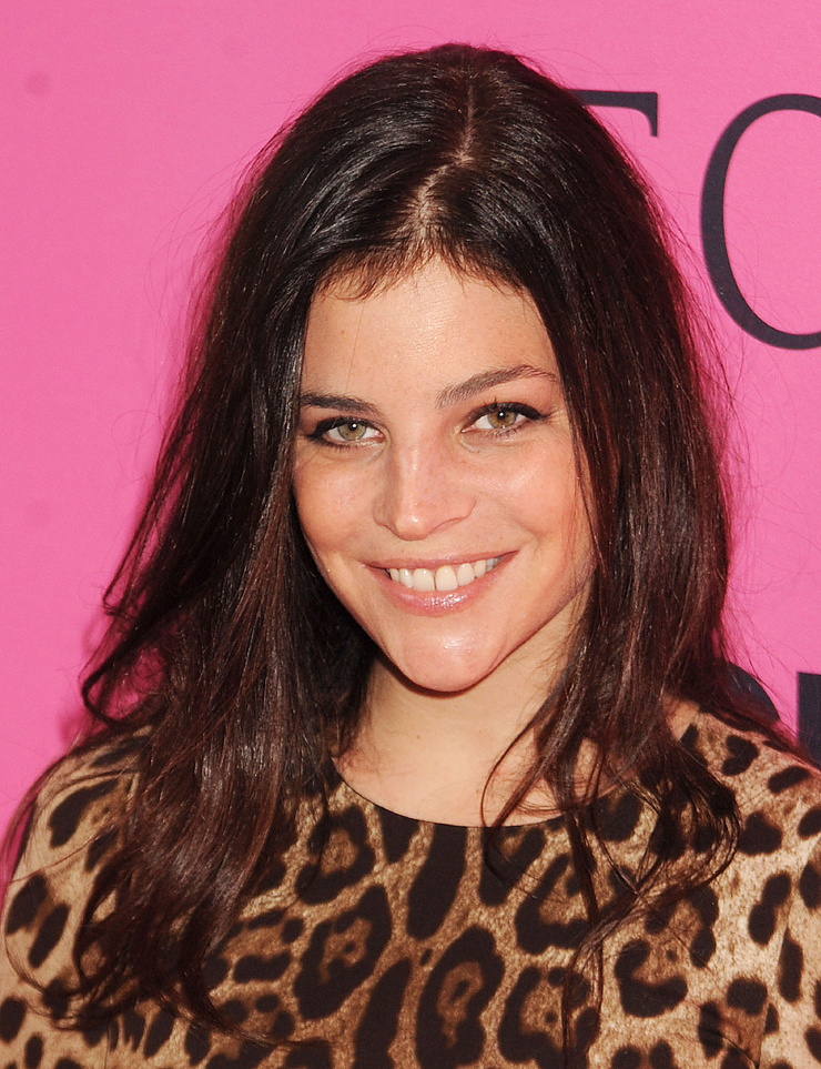 Julia Restoin Roitfeld image