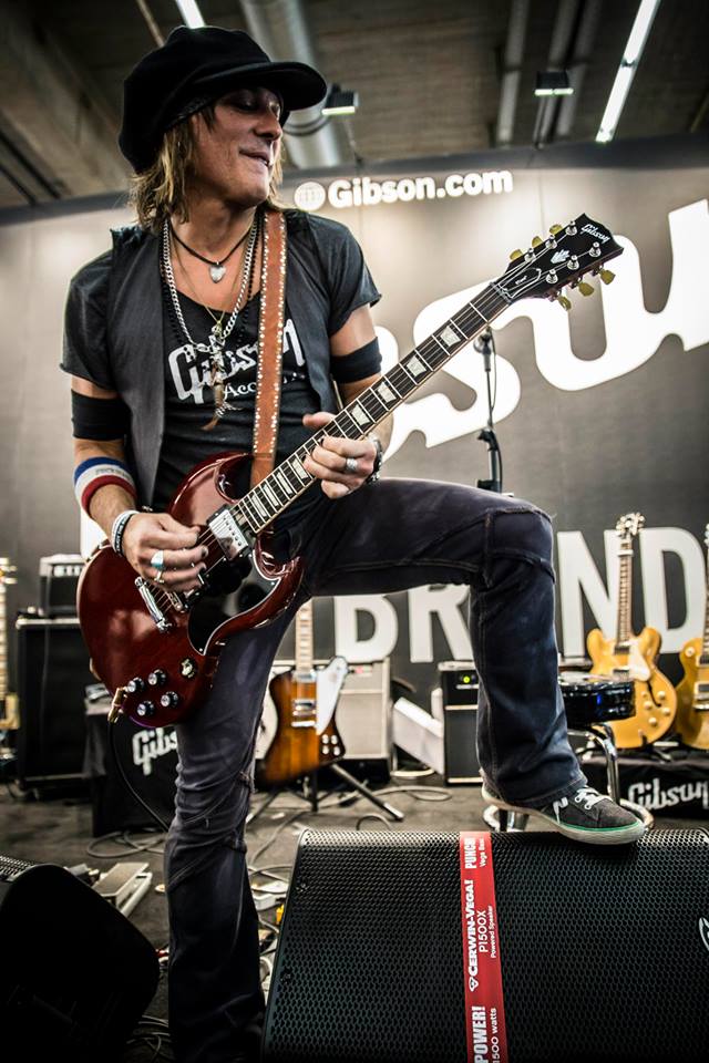 Picture of Ryan Roxie