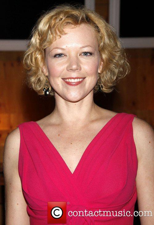 Emily Bergl picture