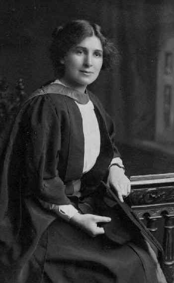 Picture of Kate Roberts